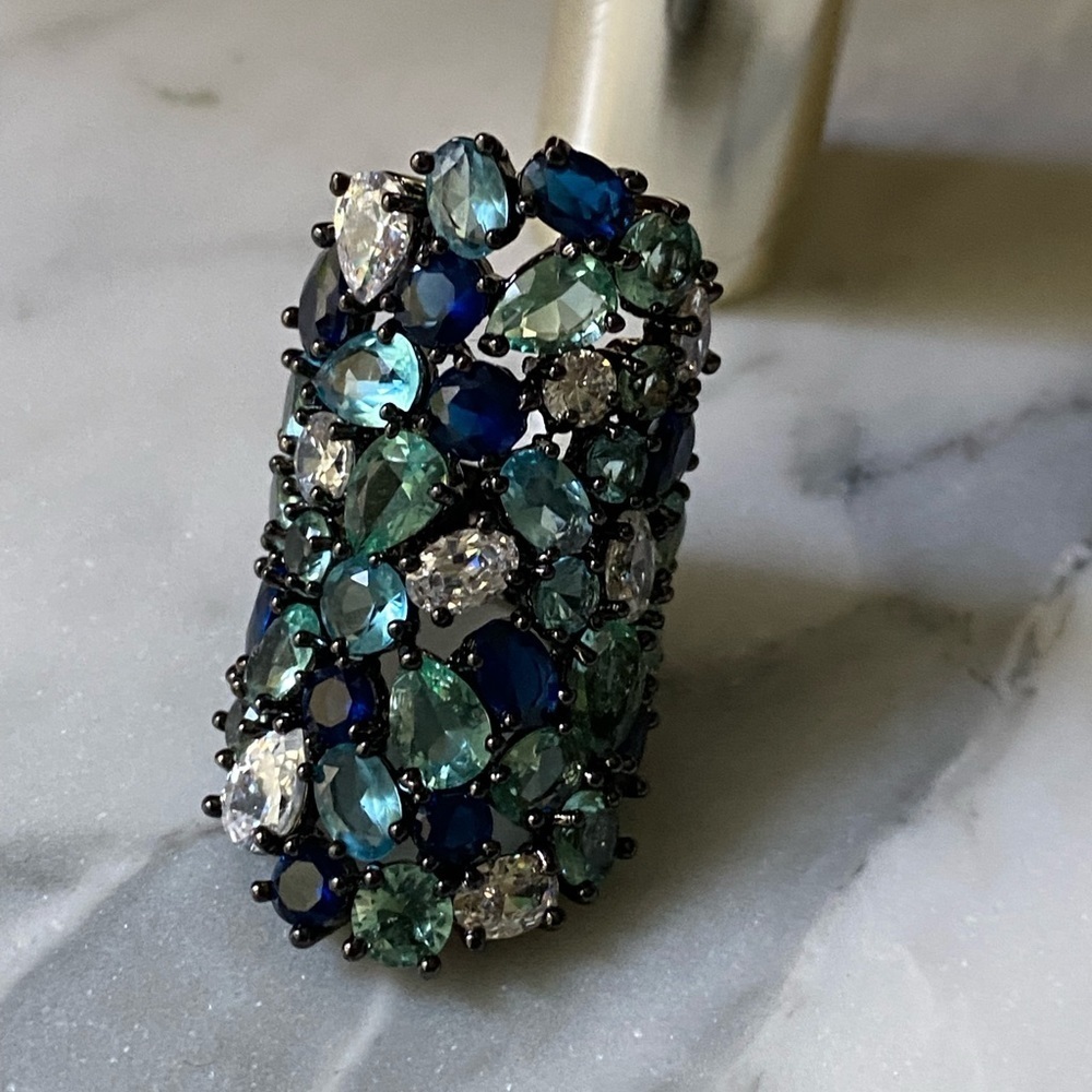 Large Cocktail Ring With Different Shades Of Blue, Cr… - Gem